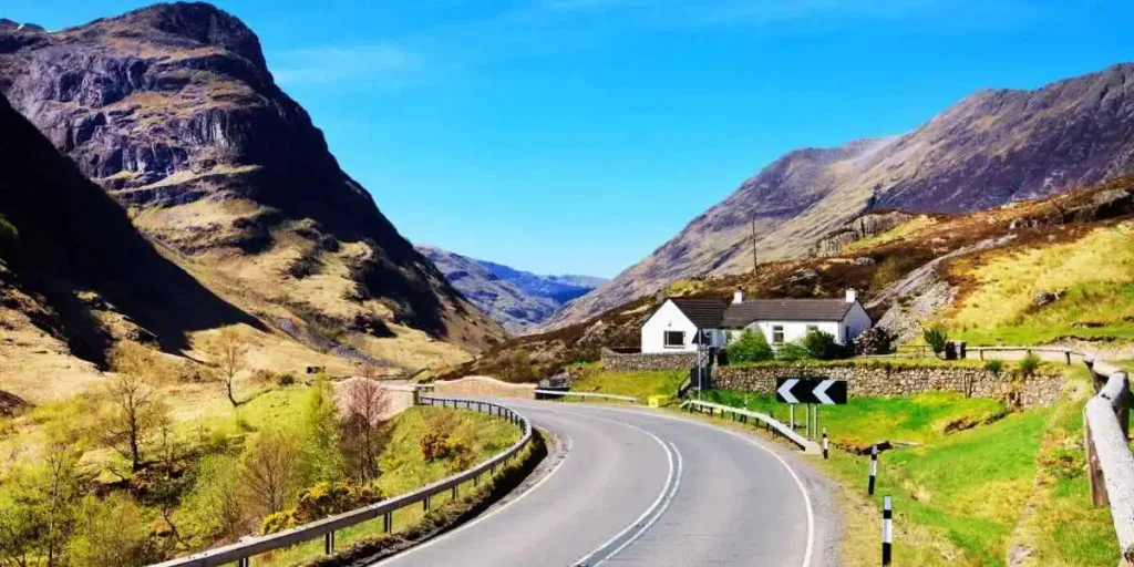 The Ultimate UK Road Trip Guide for Families - girlabouttravel.co.uk